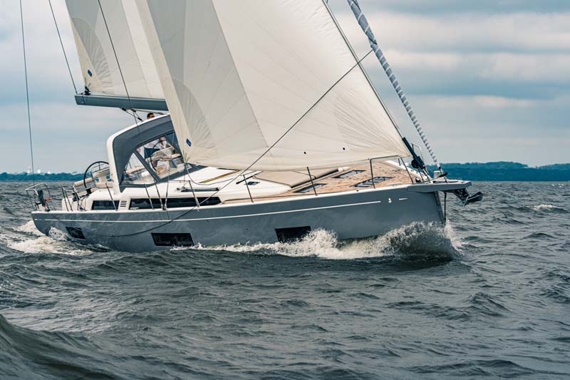 BENETEAU Oceanis Yacht 54 RCR Yachts