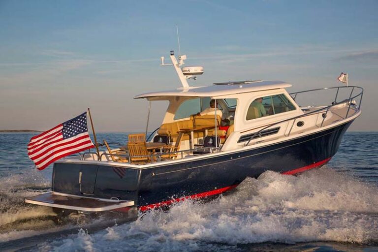 Back Cove 372 - RCR Yachts