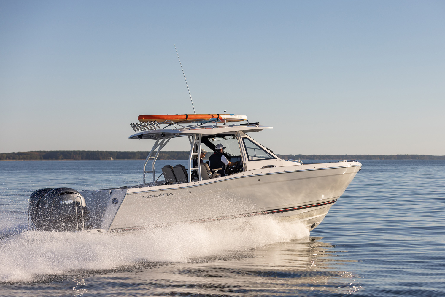 Solara S-310 Center Walkaround - RCR Yachts